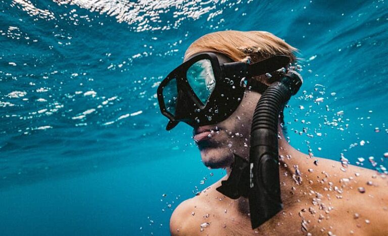 Snorkeling for Beginners: 7 Easy Step-by-Step Snorkeling Tips